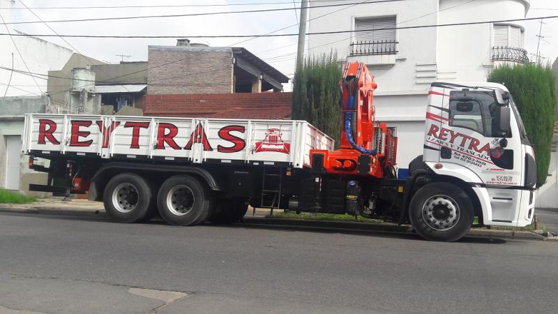 Hidrogrúa de 25 Toneladas ☑️ Chasis con Balancín Alquiler