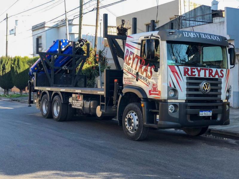 Hidrogrúa de 38 Toneladas ☑️ Chasis con Acoplado Alquiler